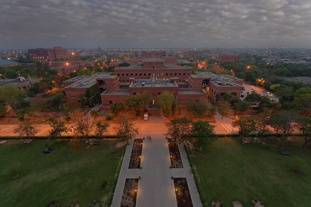 Complete Guide to getting Admission into LUMS | My Career Dreams